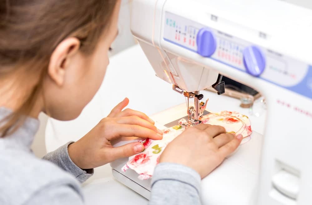 2022 Best Sewing Machines For Kids Reviews Kids Love WHAT